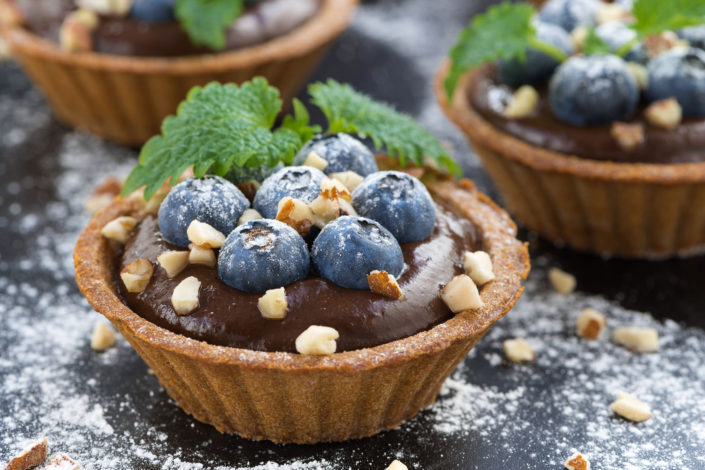 Almondmilk Pudding Dark Chocolate Tarts - Novus Foods